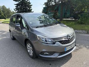 Серый Опель Zafira Tourer 2016 в Таураге, объемом двигателя 1.60 л и пробегом 223 тыс. км за 5300 €, фото 3 на AUTOMOTO.COM.LV