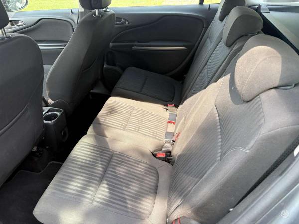 Grey Opel Zafira Tourer 2016 in Taurage, with an engine capacity of 1.60 L and mileage of 223 thousand km for 5300 €, photo 7 on AUTOMOTO.COM.LV