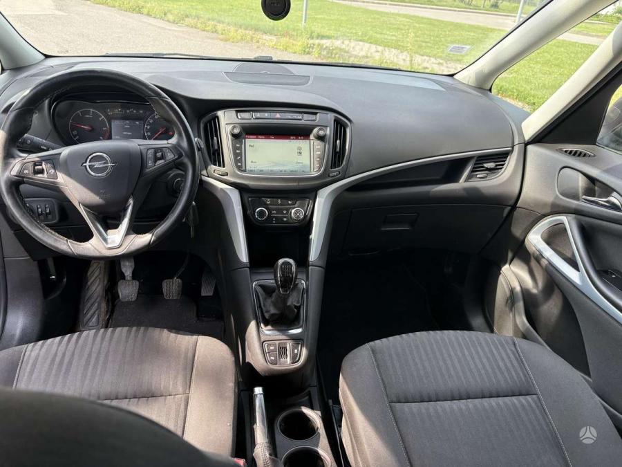 Серый Опель Zafira Tourer 2016 в Таураге, объемом двигателя 1.60 л и пробегом 223 тыс. км за 5300 €, фото 9 на AUTOMOTO.COM.LV