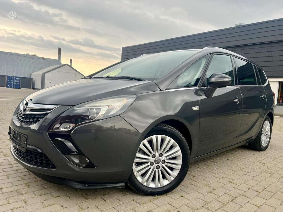 Pelēks Opel Zafira Tourer 2016 Kauņa, ar dzinēja tilpumu 1.96 L un nobraukumu 157 tūkst. km par 6690 €, foto 1 vietnē AUTOMOTO.COM.LV