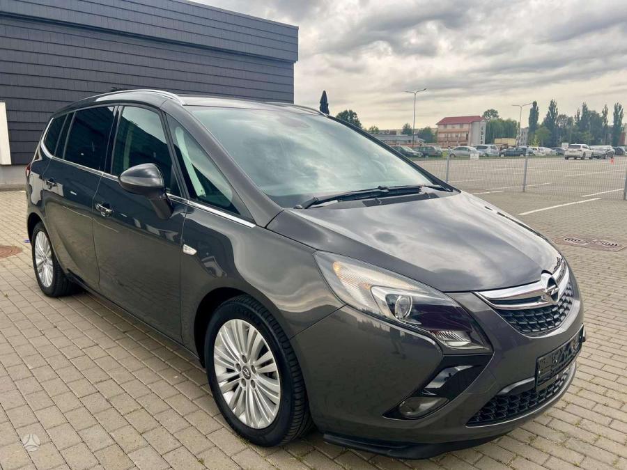 Pelēks Opel Zafira Tourer 2016 Kauņa, ar dzinēja tilpumu 1.96 L un nobraukumu 157 tūkst. km par 6690 €, foto 9 vietnē AUTOMOTO.COM.LV