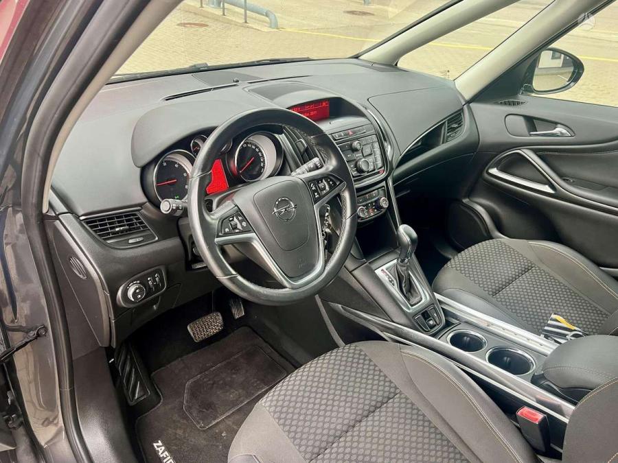 Pelēks Opel Zafira Tourer 2016 Kauņa, ar dzinēja tilpumu 1.96 L un nobraukumu 157 tūkst. km par 6690 €, foto 18 vietnē AUTOMOTO.COM.LV