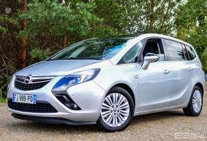 Grey Opel Zafira Tourer 2016 in Kretinga, with an engine capacity of 2.00 L and mileage of 237 thousand km for 7950 €, photo  on AUTOMOTO.COM.LV
