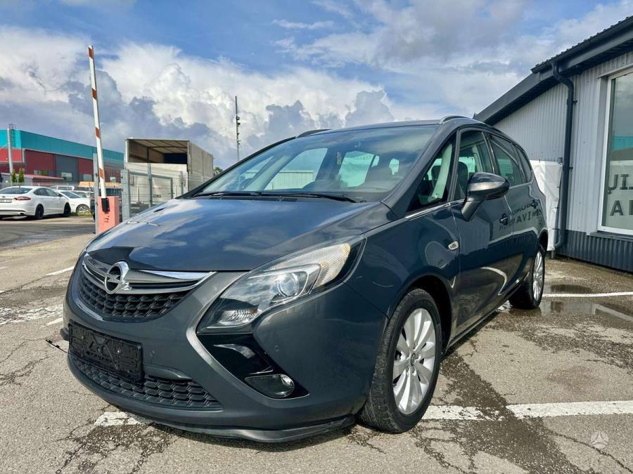 Pelēks Opel Zafira Tourer 2016 Šauļi, ar dzinēja tilpumu 1.60 L un nobraukumu 195 tūkst. km par 5100 €, foto 1 vietnē AUTOMOTO.COM.LV