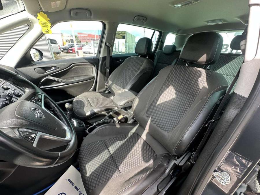 Pelēks Opel Zafira Tourer 2016 Šauļi, ar dzinēja tilpumu 1.60 L un nobraukumu 195 tūkst. km par 5100 €, foto 15 vietnē AUTOMOTO.COM.LV