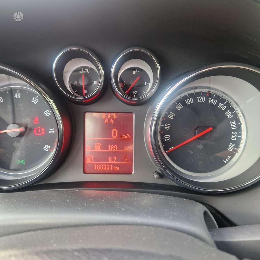 Pelēks Opel Zafira Tourer 2016 Utena, ar dzinēja tilpumu 1.36 L un nobraukumu 167 tūkst. km par 5900 €, foto 12 vietnē AUTOMOTO.COM.LV