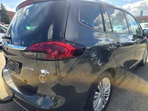 Grey Opel Zafira Tourer 2016 in Marijampole, with an engine capacity of 1.36 L and mileage of 230 thousand km for 5350 €, photo 5 on AUTOMOTO.COM.LV