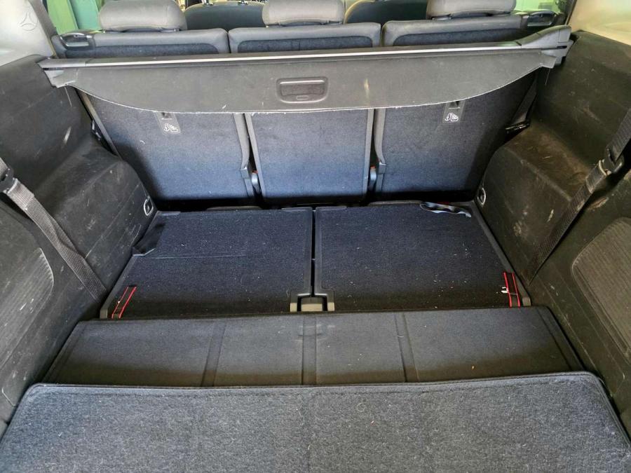 Grey Opel Zafira Tourer 2016 in Marijampole, with an engine capacity of 1.36 L and mileage of 230 thousand km for 5350 €, photo 16 on AUTOMOTO.COM.LV