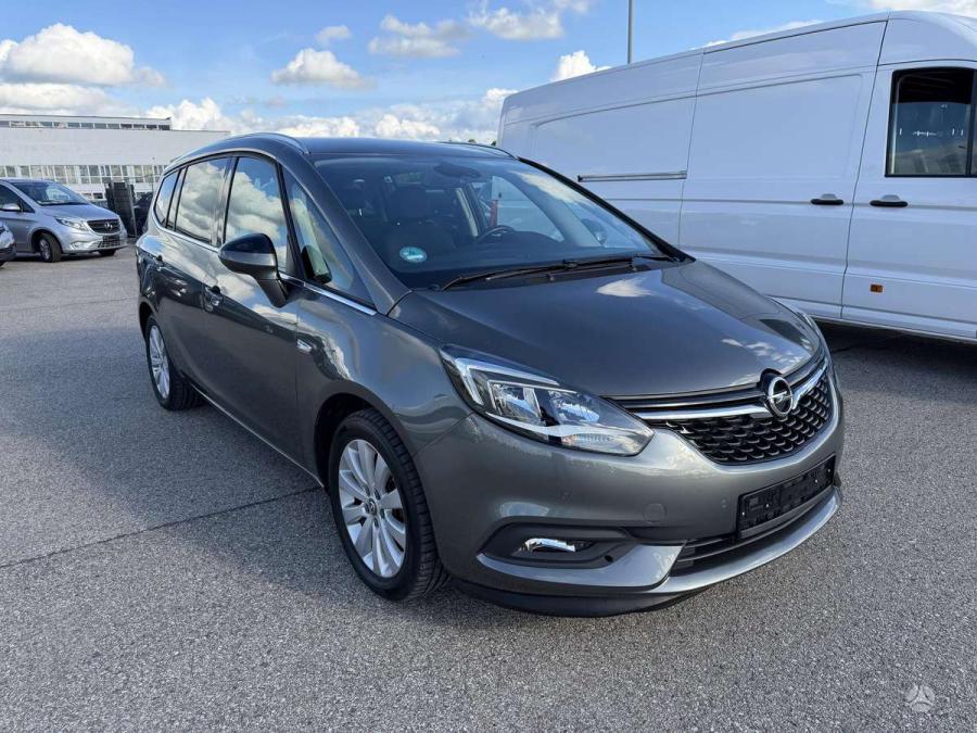 Серый Опель Zafira Tourer 2017 в Мариямполе, объемом двигателя 1.60 л и пробегом 212 тыс. км за 7250 €, фото 4 на AUTOMOTO.COM.LV