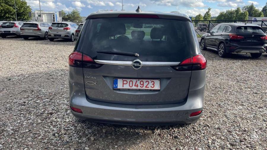 Серый Опель Zafira Tourer 2017 в Каунас, объемом двигателя 1.36 л и пробегом 140 тыс. км за 7800 €, фото 5 на AUTOMOTO.COM.LV