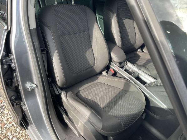 Grey Opel Zafira Tourer 2017 in Kaunas, with an engine capacity of 1.36 L and mileage of 140 thousand km for 7800 €, photo 7 on AUTOMOTO.COM.LV