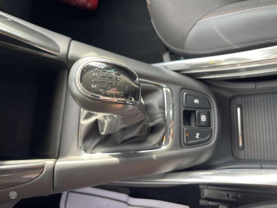 Серый Опель Zafira Tourer 2017 в Каунас, объемом двигателя 1.36 л и пробегом 140 тыс. км за 7800 €, фото 18 на AUTOMOTO.COM.LV
