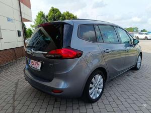 Pelēks Opel Zafira Tourer 2017 Kretinga, ar dzinēja tilpumu 1.96 L un nobraukumu 222 tūkst. km par 8400 €, foto 4 vietnē AUTOMOTO.COM.LV