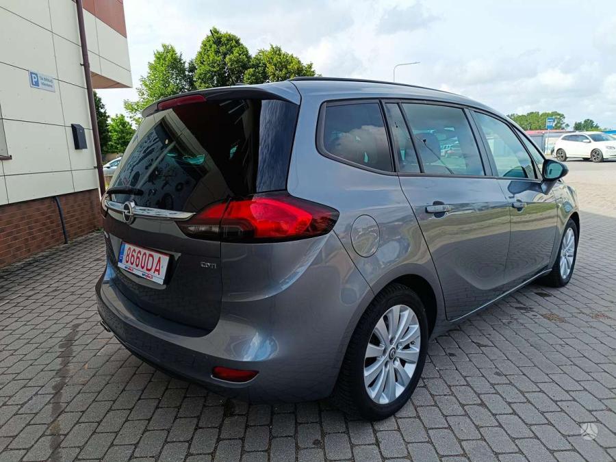Pelēks Opel Zafira Tourer 2017 Kretinga, ar dzinēja tilpumu 1.96 L un nobraukumu 222 tūkst. km par 8400 €, foto 4 vietnē AUTOMOTO.COM.LV
