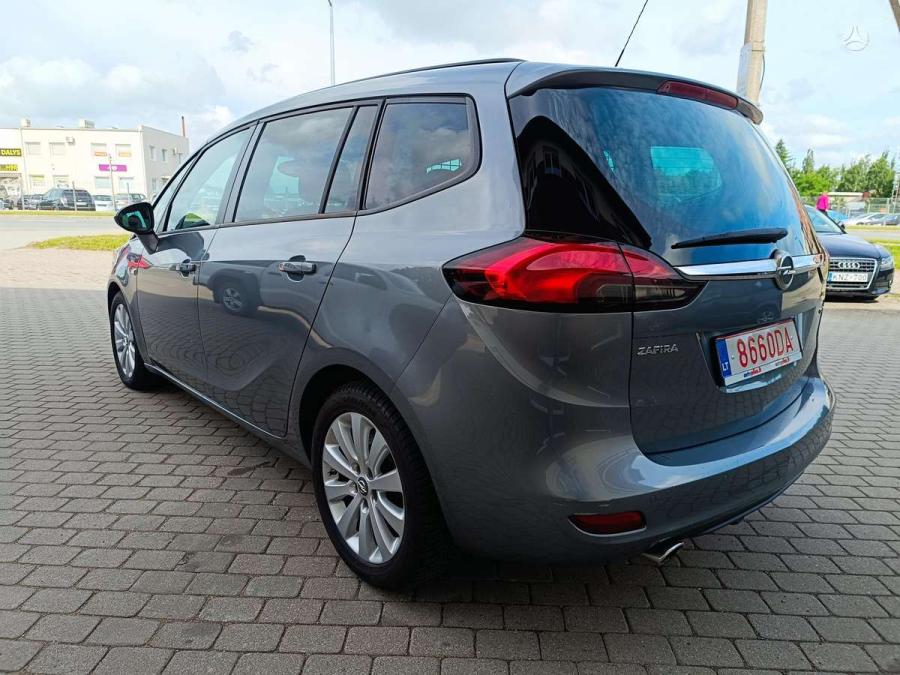 Pelēks Opel Zafira Tourer 2017 Kretinga, ar dzinēja tilpumu 1.96 L un nobraukumu 222 tūkst. km par 8400 €, foto 6 vietnē AUTOMOTO.COM.LV