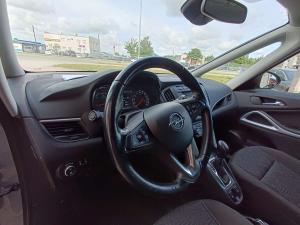 Pelēks Opel Zafira Tourer 2017 Kretinga, ar dzinēja tilpumu 1.96 L un nobraukumu 222 tūkst. km par 8400 €, foto 10 vietnē AUTOMOTO.COM.LV
