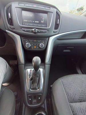 Pelēks Opel Zafira Tourer 2017 Kretinga, ar dzinēja tilpumu 1.96 L un nobraukumu 222 tūkst. km par 8400 €, foto 13 vietnē AUTOMOTO.COM.LV