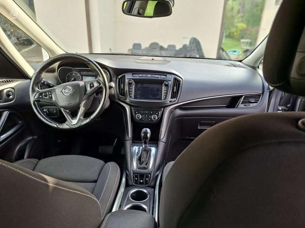 Серый Опель Zafira Tourer 2017 в Шилуте, объемом двигателя 2.00 л и пробегом 209 тыс. км за 7300 €, фото 8 на AUTOMOTO.COM.LV