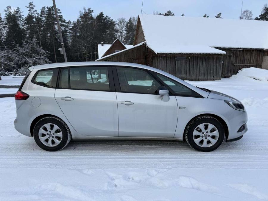 Серый Опель Zafira Tourer 2018 в Таураге, объемом двигателя 1.60 л и пробегом 170 тыс. км за 7500 €, фото 10 на AUTOMOTO.COM.LV