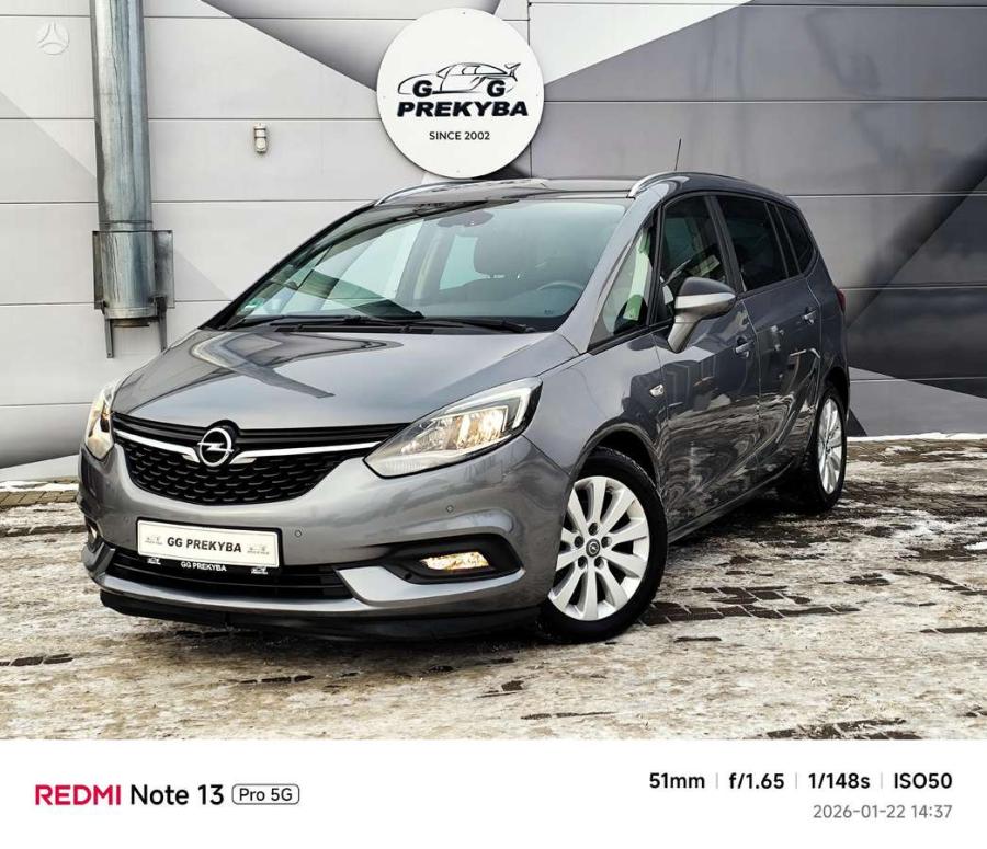 Grey Opel Zafira Tourer 2018 in Kaunas, with an engine capacity of 1.40 L and mileage of 212 thousand km for 7950 €, photo 1 on AUTOMOTO.COM.LV