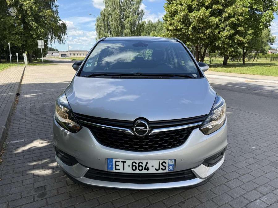 Pelēks Opel Zafira Tourer 2018 Tauragė, ar dzinēja tilpumu 1.60 L un nobraukumu 170 tūkst. km par 6900 €, foto 4 vietnē AUTOMOTO.COM.LV