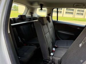 Pelēks Opel Zafira Tourer 2018 Tauragė, ar dzinēja tilpumu 1.60 L un nobraukumu 170 tūkst. km par 6900 €, foto 24 vietnē AUTOMOTO.COM.LV