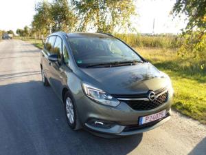 Opel Zafira Tourer 2018 in Siauliai on AUTOMOTO.COM.LV Grey Opel Zafira Tourer 2018 in Siauliai, with an engine capacity of 1.40 L and mileage of 103 thousand km for 7950 €, photo 1 on AUTOMOTO.COM.LV