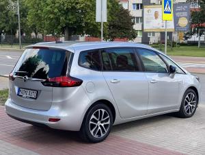 Grey Opel Zafira Tourer 2019 in Marijampole, with an engine capacity of 1.96 L and mileage of 163 thousand km for 8999 €, photo 6 on AUTOMOTO.COM.LV