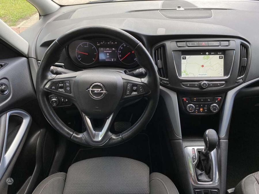 Grey Opel Zafira Tourer 2019 in Marijampole, with an engine capacity of 1.96 L and mileage of 163 thousand km for 8999 €, photo 21 on AUTOMOTO.COM.LV