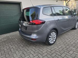 Grey Opel Zafira Tourer 2019 in Kedainiai, with an engine capacity of 1.60 L and mileage of 211 thousand km for 8900 €, photo 6 on AUTOMOTO.COM.LV