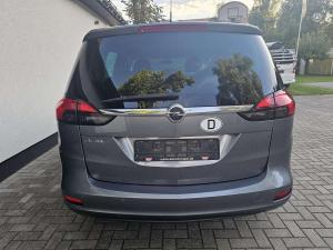 Grey Opel Zafira Tourer 2019 in Kedainiai, with an engine capacity of 1.60 L and mileage of 211 thousand km for 8900 €, photo 7 on AUTOMOTO.COM.LV