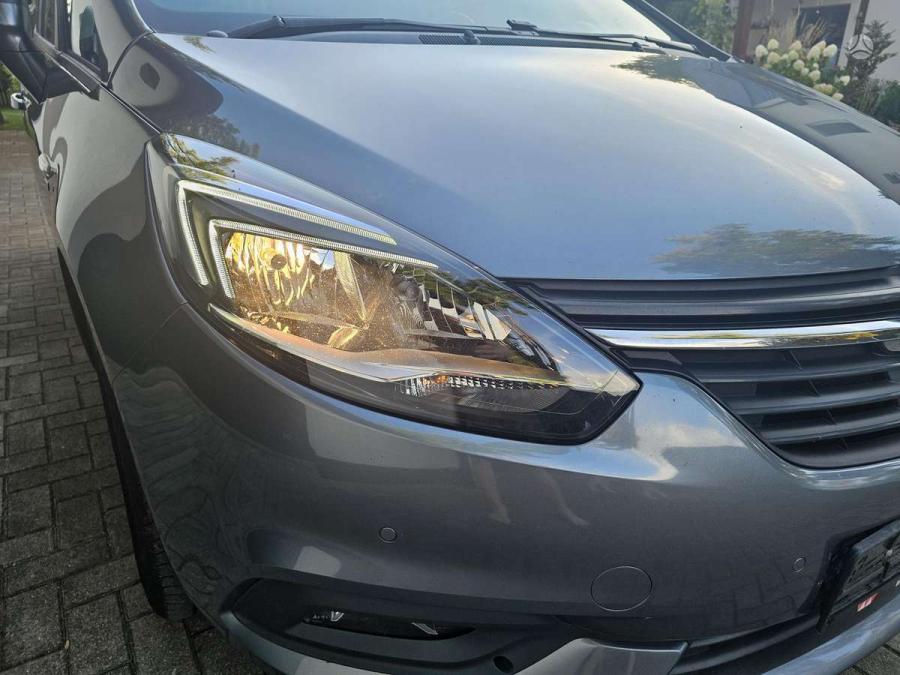 Grey Opel Zafira Tourer 2019 in Kedainiai, with an engine capacity of 1.60 L and mileage of 211 thousand km for 8900 €, photo 10 on AUTOMOTO.COM.LV