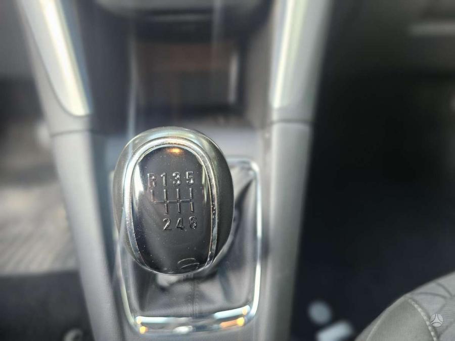 Grey Opel Zafira Tourer 2019 in Kedainiai, with an engine capacity of 1.60 L and mileage of 211 thousand km for 8900 €, photo 19 on AUTOMOTO.COM.LV