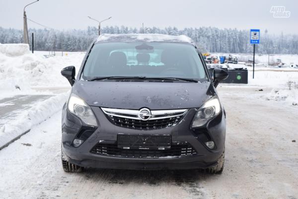 Pelēks Opel Zafira Tourer 2012 Viļņa, ar dzinēja tilpumu 2.00 L un nobraukumu 237 tūkst. km par 5900 €, foto 2 vietnē AUTOMOTO.COM.LV