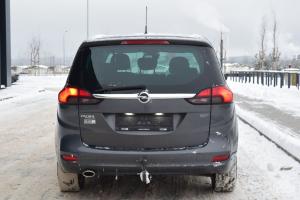 Grey Opel Zafira Tourer 2012 in Vilnius, with an engine capacity of 2.00 L and mileage of 237 thousand km for 5900 €, photo 5 on AUTOMOTO.COM.LV