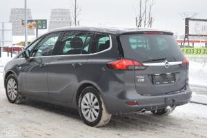 Grey Opel Zafira Tourer 2012 in Vilnius, with an engine capacity of 2.00 L and mileage of 237 thousand km for 5900 €, photo 6 on AUTOMOTO.COM.LV