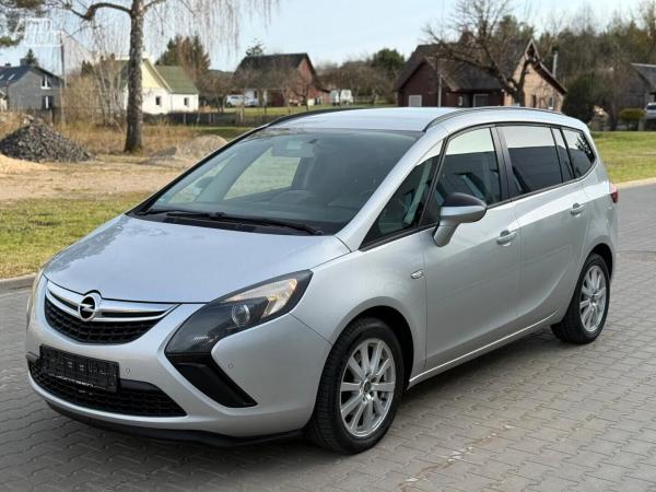 Серый Опель Zafira Tourer 2012 в Вильнюс, объемом двигателя 2.00 л и пробегом 330 тыс. км за 4500 €, фото 1 на AUTOMOTO.COM.LV