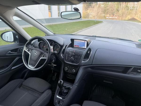 Серый Опель Zafira Tourer 2012 в Вильнюс, объемом двигателя 2.00 л и пробегом 330 тыс. км за 4500 €, фото 8 на AUTOMOTO.COM.LV