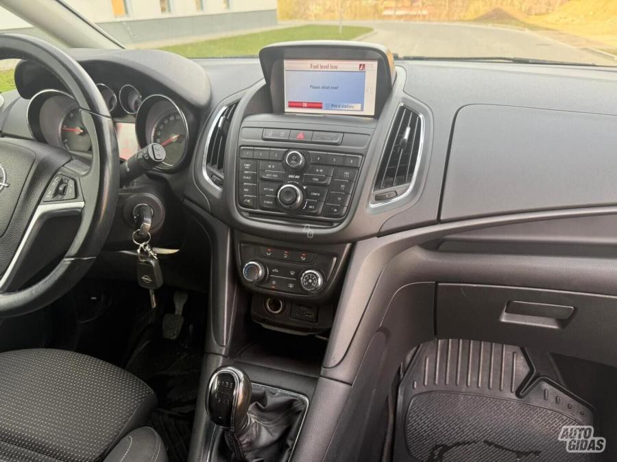 Pelēks Opel Zafira Tourer 2012 Viļņa, ar dzinēja tilpumu 2.00 L un nobraukumu 330 tūkst. km par 4500 €, foto 14 vietnē AUTOMOTO.COM.LV