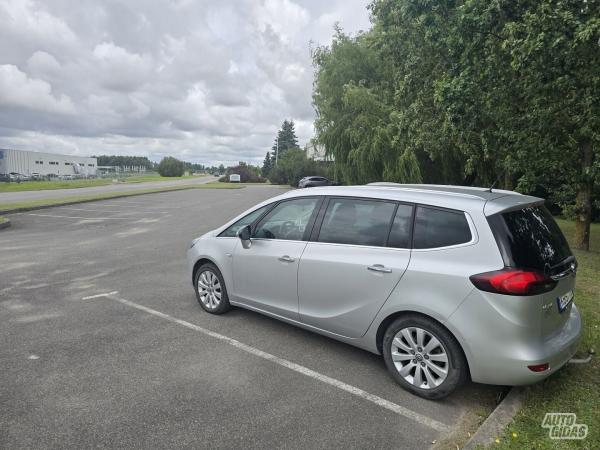 Grey Opel Zafira Tourer 2012 in Klaipeda, with an engine capacity of 2.00 L and mileage of 326 thousand km for 3700 €, photo 5 on AUTOMOTO.COM.LV