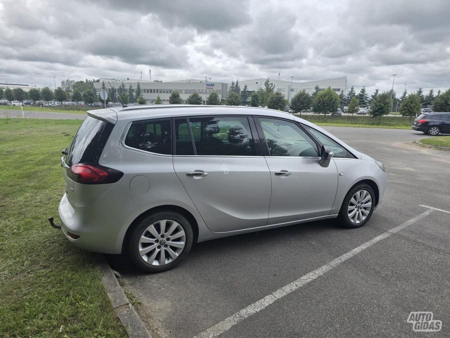 Pelēks Opel Zafira Tourer 2012 Klaipėda, ar dzinēja tilpumu 2.00 L un nobraukumu 326 tūkst. km par 3700 €, foto 8 vietnē AUTOMOTO.COM.LV