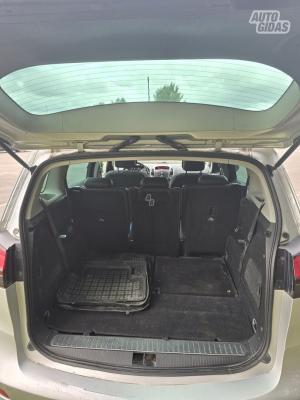 Pelēks Opel Zafira Tourer 2012 Klaipėda, ar dzinēja tilpumu 2.00 L un nobraukumu 326 tūkst. km par 3700 €, foto 9 vietnē AUTOMOTO.COM.LV