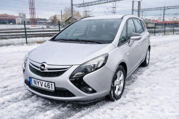 Серый Опель Zafira Tourer 2013 в Шяуляй, объемом двигателя 2.00 л и пробегом 253 тыс. км за 4950 €, фото 1 на AUTOMOTO.COM.LV