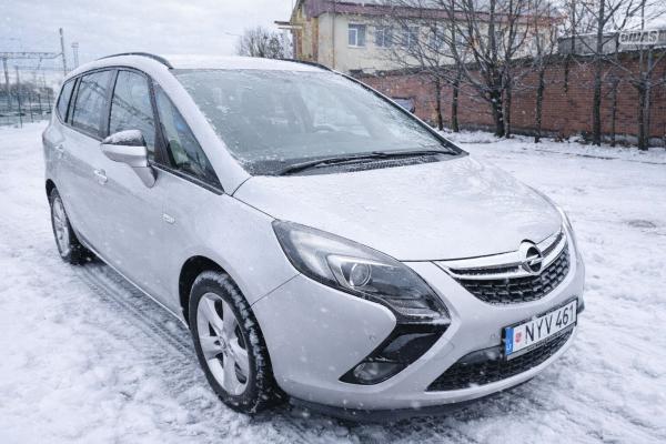 Серый Опель Zafira Tourer 2013 в Шяуляй, объемом двигателя 2.00 л и пробегом 253 тыс. км за 4950 €, фото 3 на AUTOMOTO.COM.LV