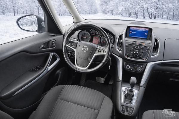 Серый Опель Zafira Tourer 2013 в Шяуляй, объемом двигателя 2.00 л и пробегом 253 тыс. км за 4950 €, фото 10 на AUTOMOTO.COM.LV