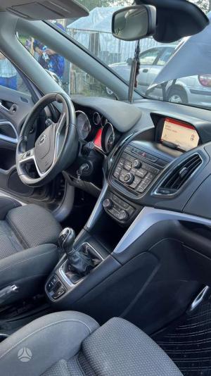 Серый Опель Zafira Tourer 2014 в Алитус, объемом двигателя 1.60 л и пробегом 258 тыс. км за 4500 €, фото 10 на AUTOMOTO.COM.LV
