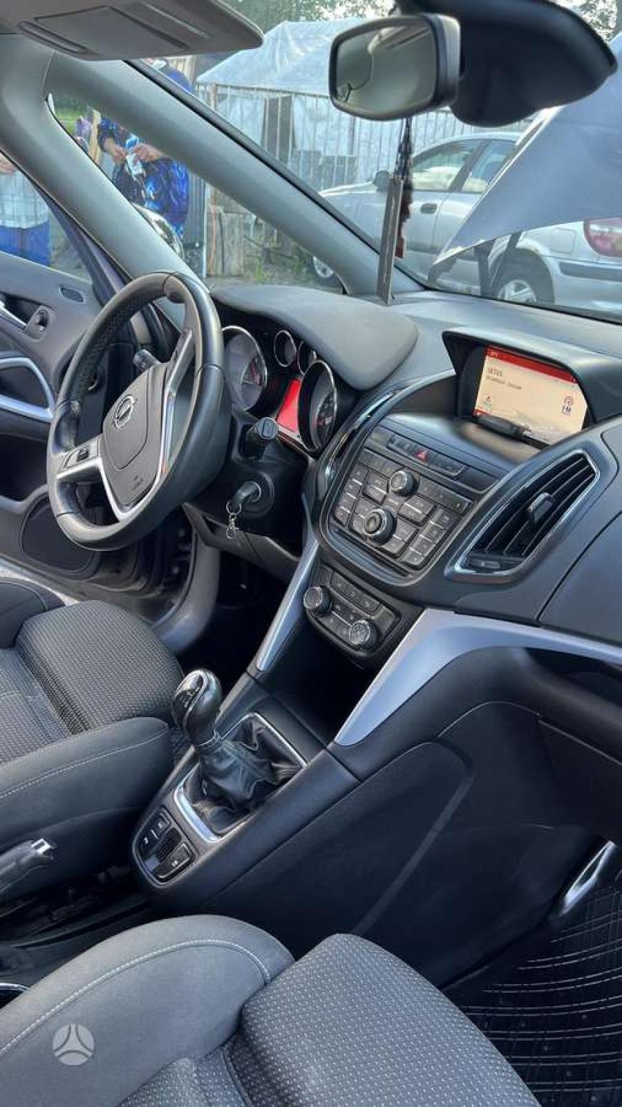 Серый Опель Zafira Tourer 2014 в Алитус, объемом двигателя 1.60 л и пробегом 258 тыс. км за 4500 €, фото 10 на AUTOMOTO.COM.LV