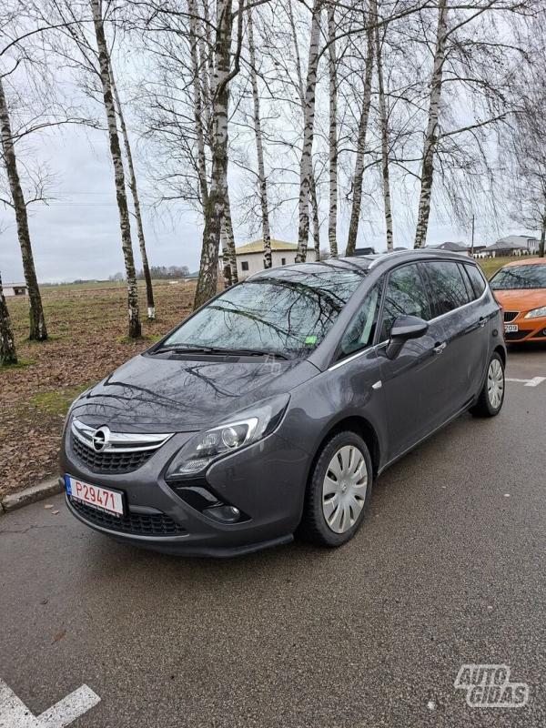 Opel Zafira Tourer 2012 in Marijampole, with an engine capacity of 2.00 L and mileage of 340 thousand km for 3500 €, photo 8 on AUTOMOTO.COM.LV