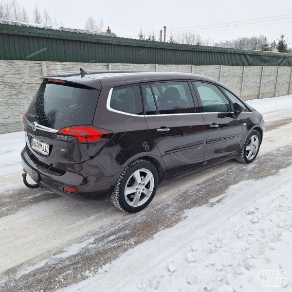 Opel Zafira Tourer 2012 Marijampole, ar dzinēja tilpumu 2.00 L un nobraukumu 231 tūkst. km par 4999 €, foto 3 vietnē AUTOMOTO.COM.LV
