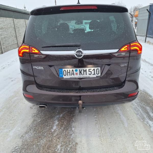 Opel Zafira Tourer 2012 Marijampole, ar dzinēja tilpumu 2.00 L un nobraukumu 231 tūkst. km par 4999 €, foto 4 vietnē AUTOMOTO.COM.LV